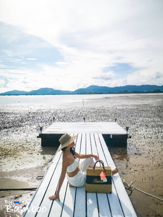 Chill Rim Le - Wichit - Phuket Travel Blog by Bamboo (2022)