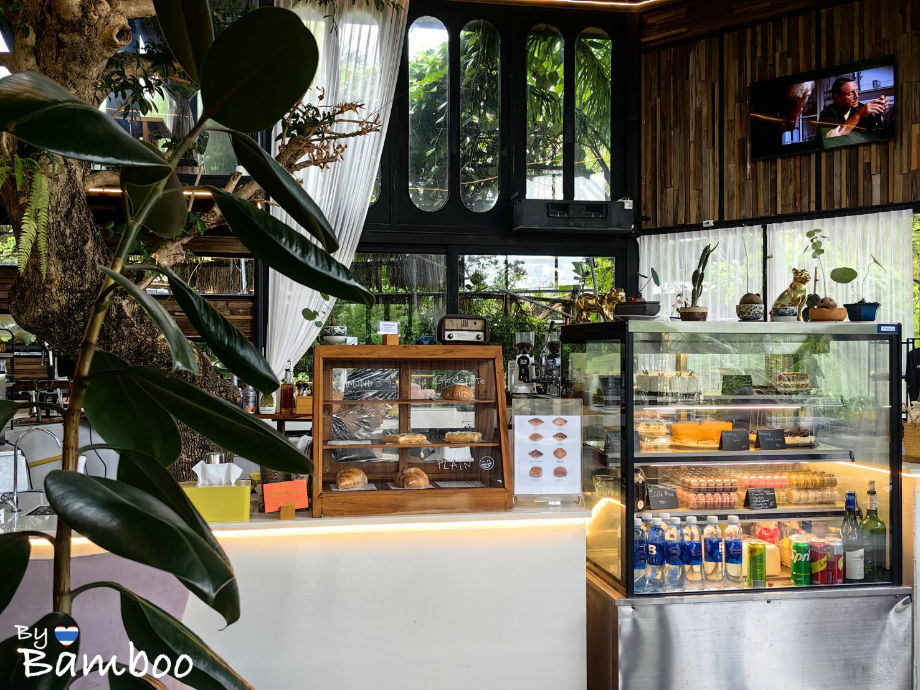 Made In Blue Cafe & Bistro Phuket - Thailand Travel Blog by Bamboo (2022)